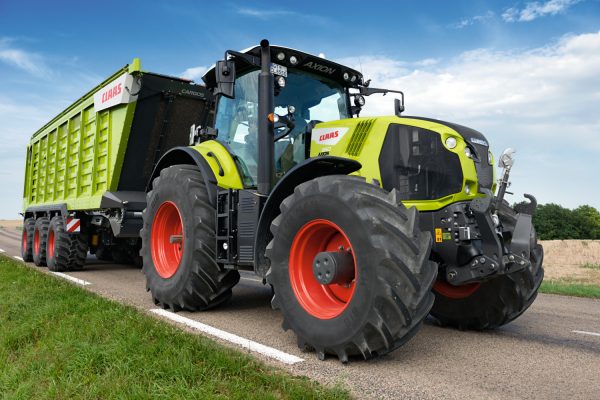 Large Tractors CLAAS Axion Overview | Dover and Sons